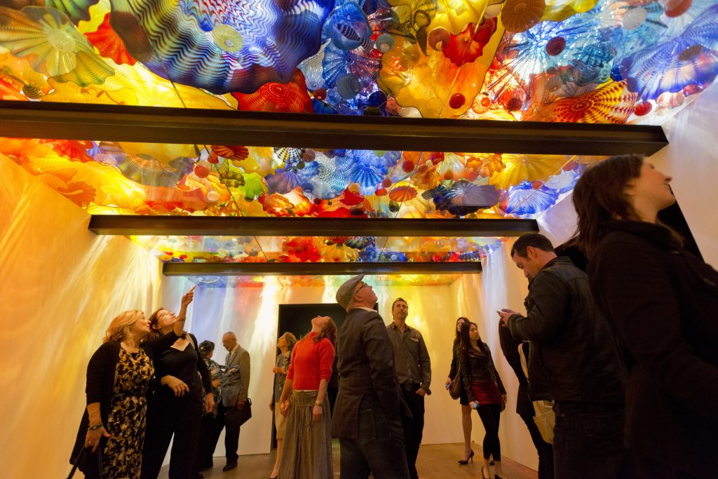Chihuly exhibit continues to dazzle Montrealers - The Tribune