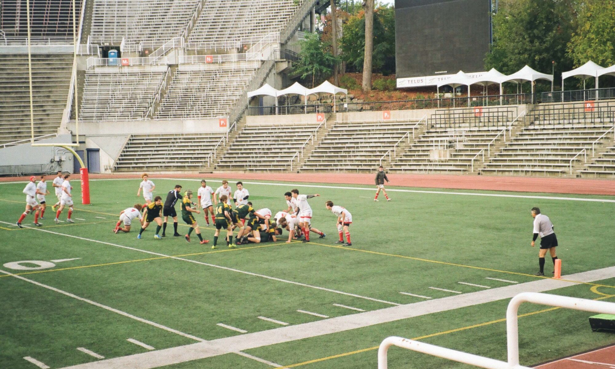 Men’s rugby stuns Sherbrooke to win season title - The Tribune